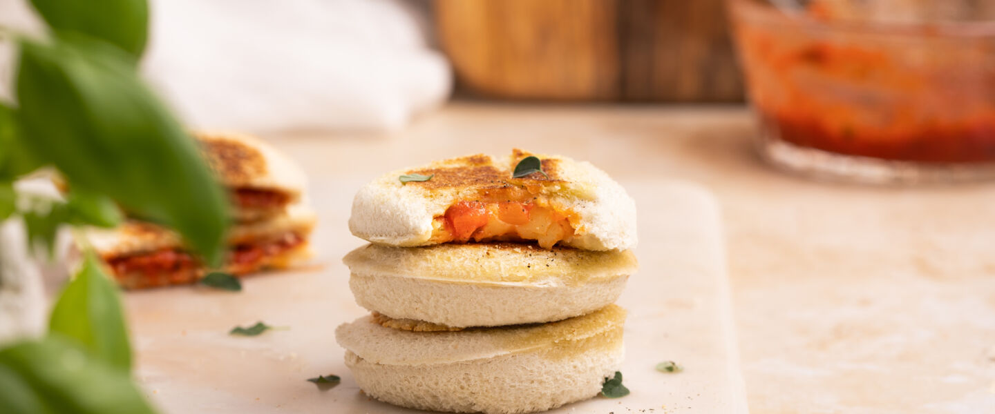 Ölz Riesen Toast "Uncrustables Pizza" Rezept - Rudolf Ölz Meisterbäcker ...